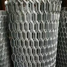 China Galvanized Steel Expanded Wire Mesh , Decorative Expanded Metal Mesh Firm Structure for sale
