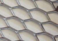 China Hexagonal Hole 0.5 To 8mm Expanded Metal Mesh For Protection for sale