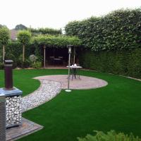 China Non Filling Synthetic Playground Turf Easy Paved Suiitable For Sports Landscaping for sale