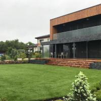 China Non Filling Synthetic Playground Turf Easy Paved Suiitable For Sports Landscaping for sale
