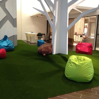 China Protective Indoor Grass Mating Flooring With Sunshine Raining Resistance for sale