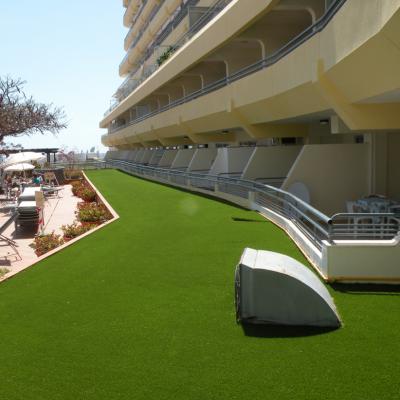 China Fake Artificial Grass Landscaping Bright Color 4*25m 2*25m Or Customized for sale