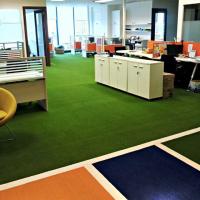 China High Ranking Residential Fake Grass Flat Shape Permeable Office Decorative for sale