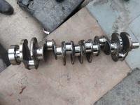 China UCX300 Wheel Crane Hitachi Engine Parts 4639843 Cast Iron Crankshaft for sale