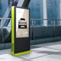 China OEM Floor Standing Outdoor Digital Signage , High Brightness LCD Advertising Display for sale