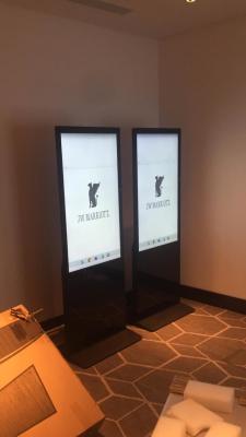 China Floor Stand 178 degree 1920*1080 49 Inch LCD Touchable Screen for sale
