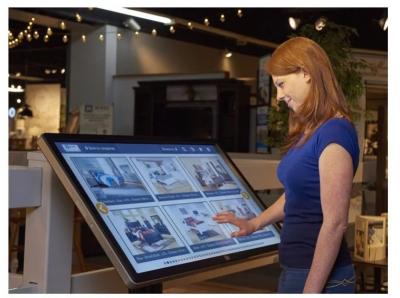 China 43 Inch 4K LCD Touch Screen Kiosk All in one information display 2020 Shopping mall Signage for sale