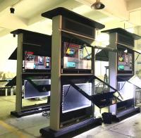 China LG Panel 1920*1080 450cd/m2 Floor Standing Ads Player for sale