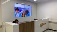 China Shopping Mall Fashion Shop 46 49 55 Inch LCD Video Wall 3X3 3X4 TV Wall for sale