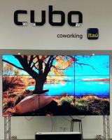 China 55 Inch 1.8mm Bezel 650cd/m2 1920x1080 Lcd Wall Panel for sale