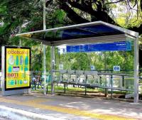 China 55 inch 1920x1080P 2500 Nits Outdoor Digital Signage for Bus Stop for sale