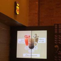 China Original LG 43 Inch HD 500 Nits LCD Video Wall With Hydraulic Support for sale