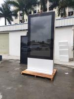 China High Brightness 2500 Nits Outdoor Digital Signage For Russia Market for sale