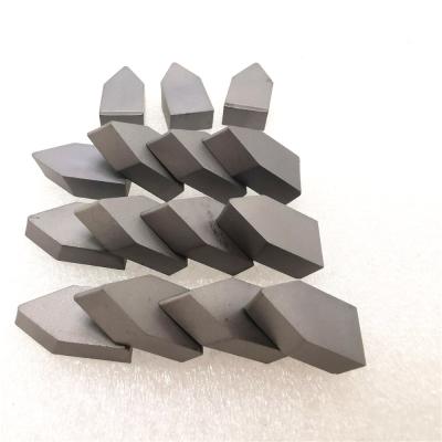 China Customized Size Tungsten Carbide Brazed Tips with Hardness 93.0 HRA and TRS 2700 Mpa for Precise Cutting for sale