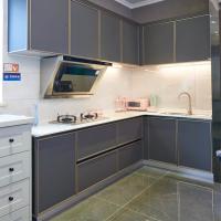 China Melamine Board Villa 16mm Luxury Kitchen Cabinet With Quartz for sale