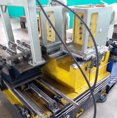 China Customized Gate Valve Backflow Valve Y-Type Filter Drilling And Tapping Machine With 180/320mm Power Box Stroke for sale