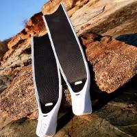 China Portable Flexible Carbon Fiber Freediving Fins Lightweight Long Fins For Freediving for sale