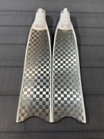 China 100CM Long Freediving Fins Lightweight Impact Resistant With White Footpocket for sale