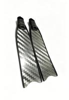 China Premium T700 Carbon Fiber Freediving Fins with 930MM Length and 20-Degree Blade Curvature for Optimal Performance for sale