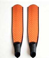 China Premium T700 Carbon Fiber Freediving Fins with 20° Blade Angle and 980mm Length for Deep Diving for sale