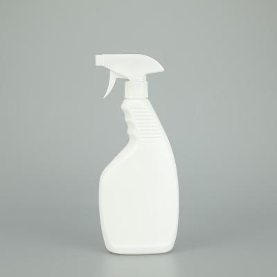 China Smooth Round PET Spray Bottles In Classic Design Various Capacities Up To 500ml for sale