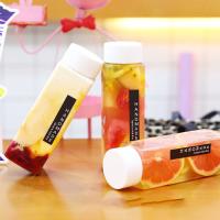 China Clear Acrylic Square Bubble Tea Jugs Modern Leak Proof Design for sale