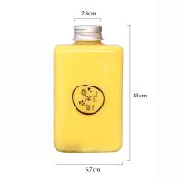 China Customizable Leak Proof Plastic Beverage Bottles With Handle for sale