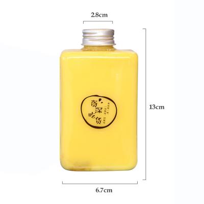 China Customizable Leak Proof Plastic Beverage Bottles With Handle for sale