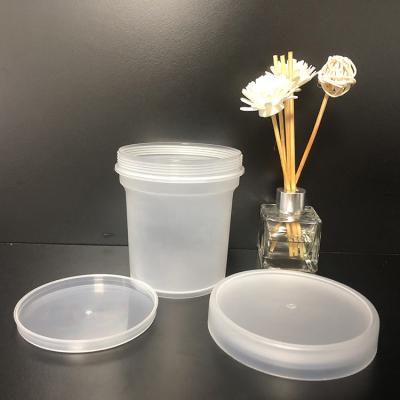 China Customizable Plastic Medium Sized Milk Tea Bottles with Leak Proof Lids for sale