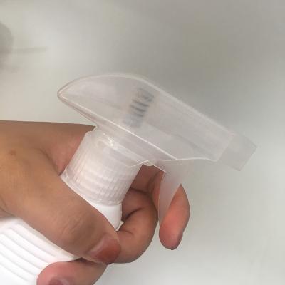 China 200ml Plastic Empty Misting Bottles Nozzle Squeezing Container with Customized Logo for sale