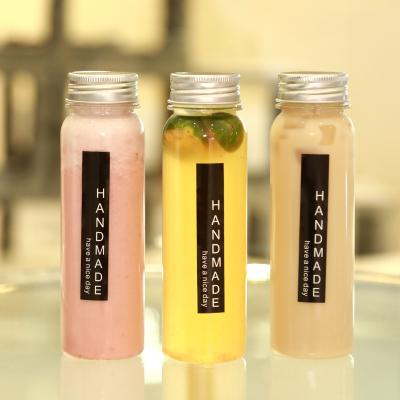 China Leak proof Milk Tea Bottles Plastic Screw on Lid Durable Reusable Containers Ideal for Beverage Packaging and Storage for sale