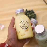 China Modern Bubble Tea Jugs Featuring Leak Proof Construction Ideal for Safe Transport and Serving of Popular Drinks for sale