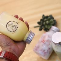China Modern Bubble Tea Jugs Featuring Leak Proof Construction Ideal for Safe Transport and Serving of Popular Drinks for sale