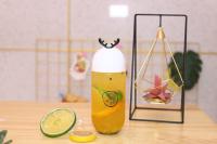 China Handle Milk Tea Bottles Medium Capacity Square Round Design Convenient Packaging Solution for Beverage Industry for sale