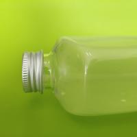 China Plastic Milk Tea Bottles 0.5kg Square Round Container Durable and Lightweight Perfect for Beverage Packaging Solutions for sale