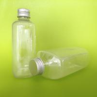 China Plastic Milk Tea Bottles 0.5kg Square Round Container Durable and Lightweight Perfect for Beverage Packaging Solutions for sale