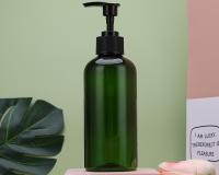 China Hot Sale Clear Empty PET 500ml Shower Gel Plastic Bottle Hair Care White Flat Square Shampoo Lotion Pump Plastic Bottle for sale