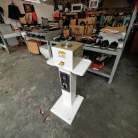 China Shoe Sole Hot Edge Trimming Machine Fluidized Shoe Sole Edge Cutting Making Machine for sale