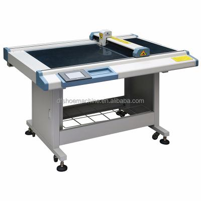 China DAFENG Digital CNC Cutting Plotter Shoe Insole Machine Footwear Pattern Cutting Leather Production Machinery for sale