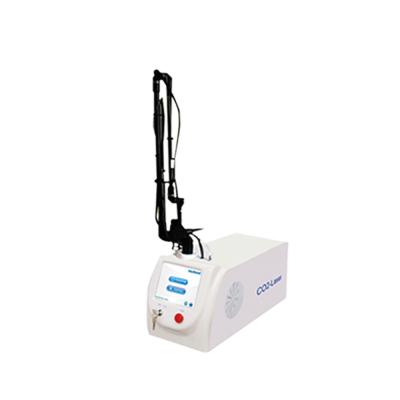 China Fractional CO2 Laser Skin Resurfacing Machine 40W 10600nm for Stretch Marks Repair for sale