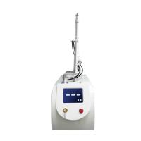 China Fractional CO2 Laser 40W 60W Acne Scar Removal Vaginal Tightening Machine 10600nm for sale