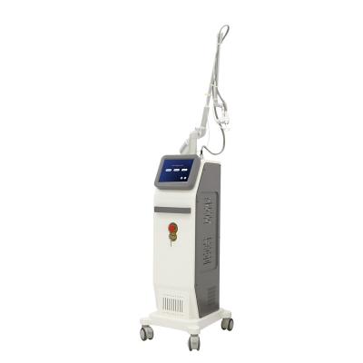 China GOLDENLASER CO2 Fractional Laser Machine 60W 10600nm with Water Cooling for Skin Rejuvenation for sale