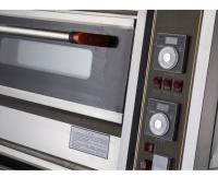 China Double Deck Gas Industrial Baking Oven Four Trays For Restaurant for sale