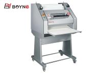 China Commercial French Baguette Moulder 220V 0.75kw Conveyor Belt Dough 50-1250g for sale