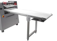 China 1.5kw Sheet Dough Roller Croissant Bakery Full Automatic Dough Roll Up Machine for sale