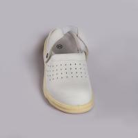 China Skid Resistant Metal Eyelets Unisex PU Outsole Low Cut Cow Leather Breathable Worker Mesh Safety Shoes for sale
