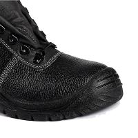 China Industrial Anti Puncture Steel Toe Safety Boots Embossed Leather Safety Shoes Anti Slip Oil Resistant for sale