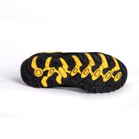 China Nubuck Cow Leather Work Boots Slip Smash Resistant Comfortable EVA Insole Outsole Rubber Safety Shoes for sale