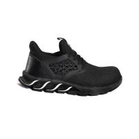 China Flyknit Anti Slip Puncture Resistant Safety Boots With Steel Toe For Construction for sale