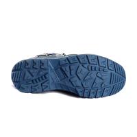 China Range USD11-13 Customized Indoor Soccer Shoes with Mesh Fabric/PU Rubber for sale